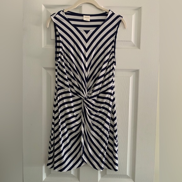 Soma | Tops | Soma Sleeveless Navywhite Striped Top In Perfect ...